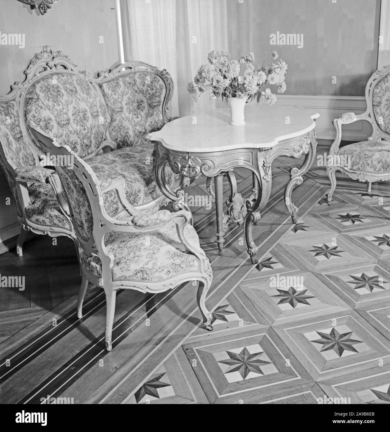 Meubles de salon des années 1930 Banque de photographies et d’images à ...