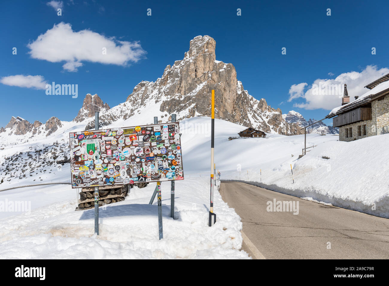 Giau pass Banque de photographies et d’images à haute résolution - Alamy