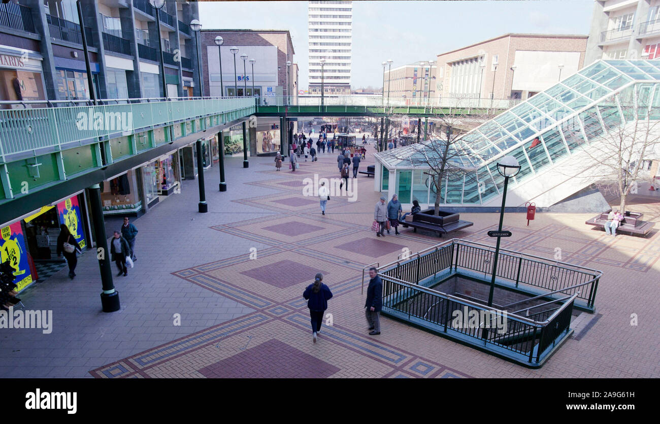 Coventry high street shopping Banque de photographies et d’images à ...
