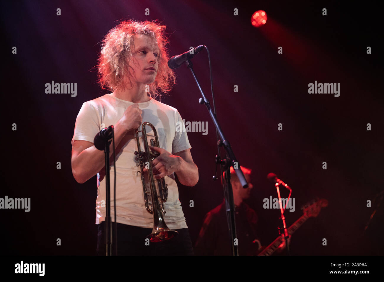 Moddi singer Banque de photographies et d’images à haute résolution - Alamy