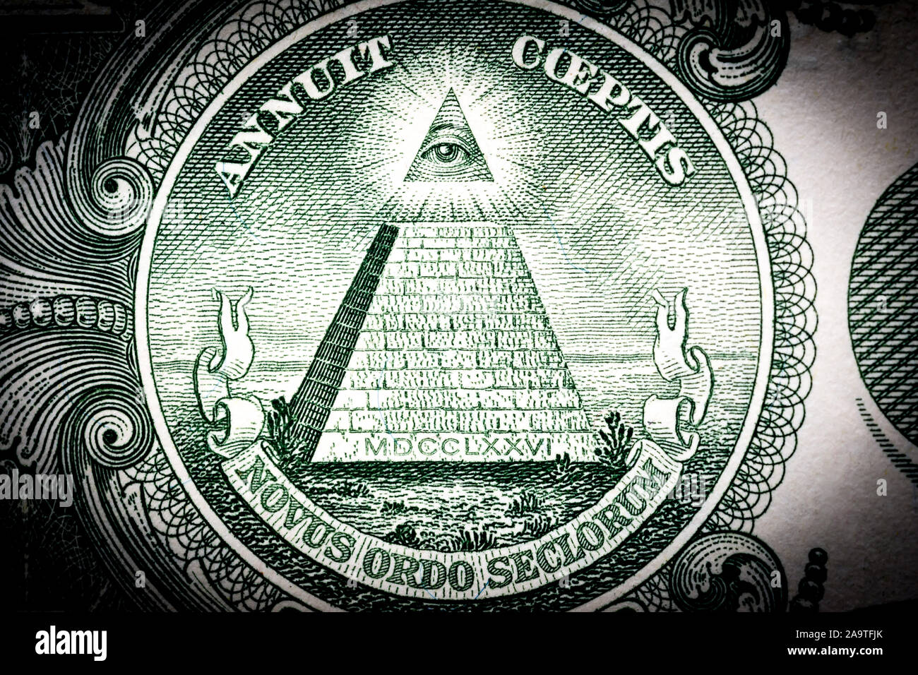 Illuminati pyramid Banque de photographies et d’images à haute ...