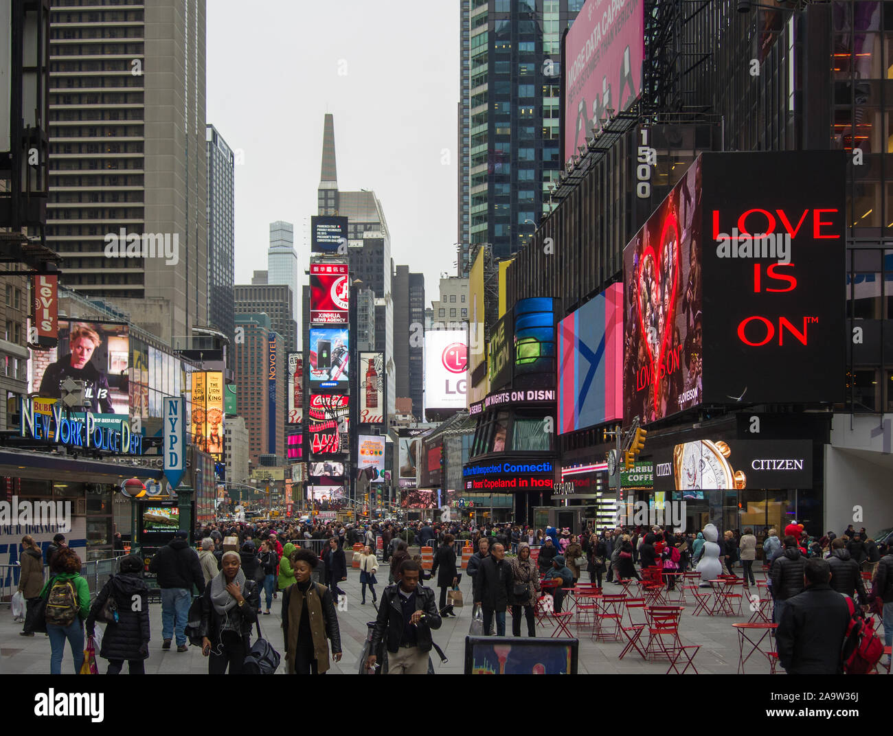 Illuminated billboards times square Banque de photographies et d’images ...