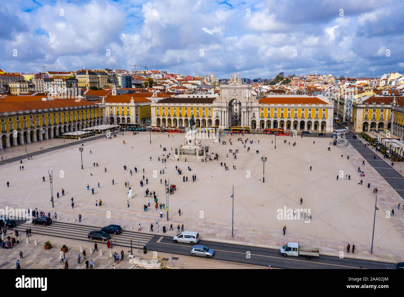 Statue De La Place Du Commerce Lisbonne Banque d'image et photos - Alamy