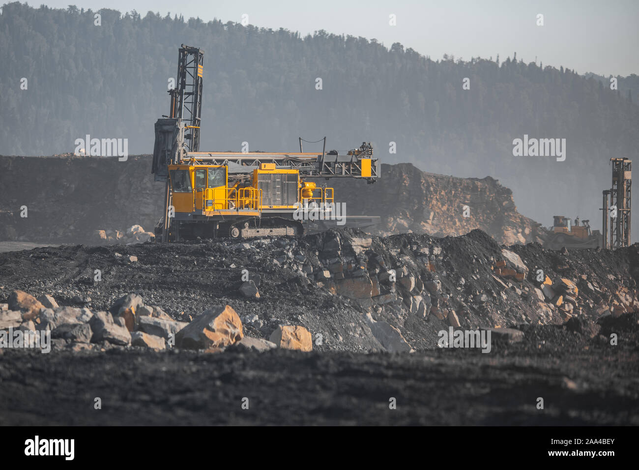 Les derricks de forage de puits pour l'installation de l'agrile du ...