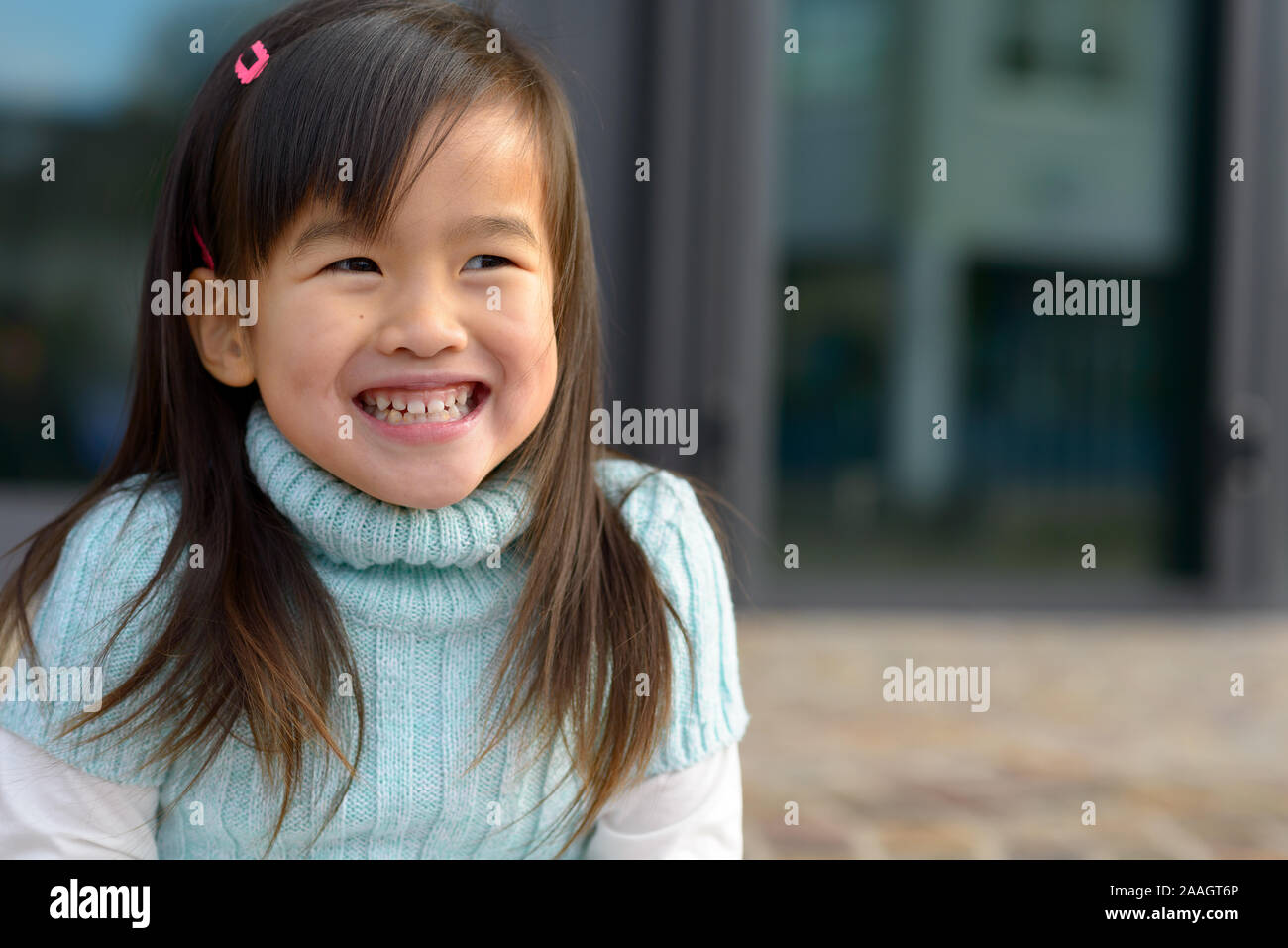 Sourire enjoué Banque de photographies et d’images à haute résolution ...