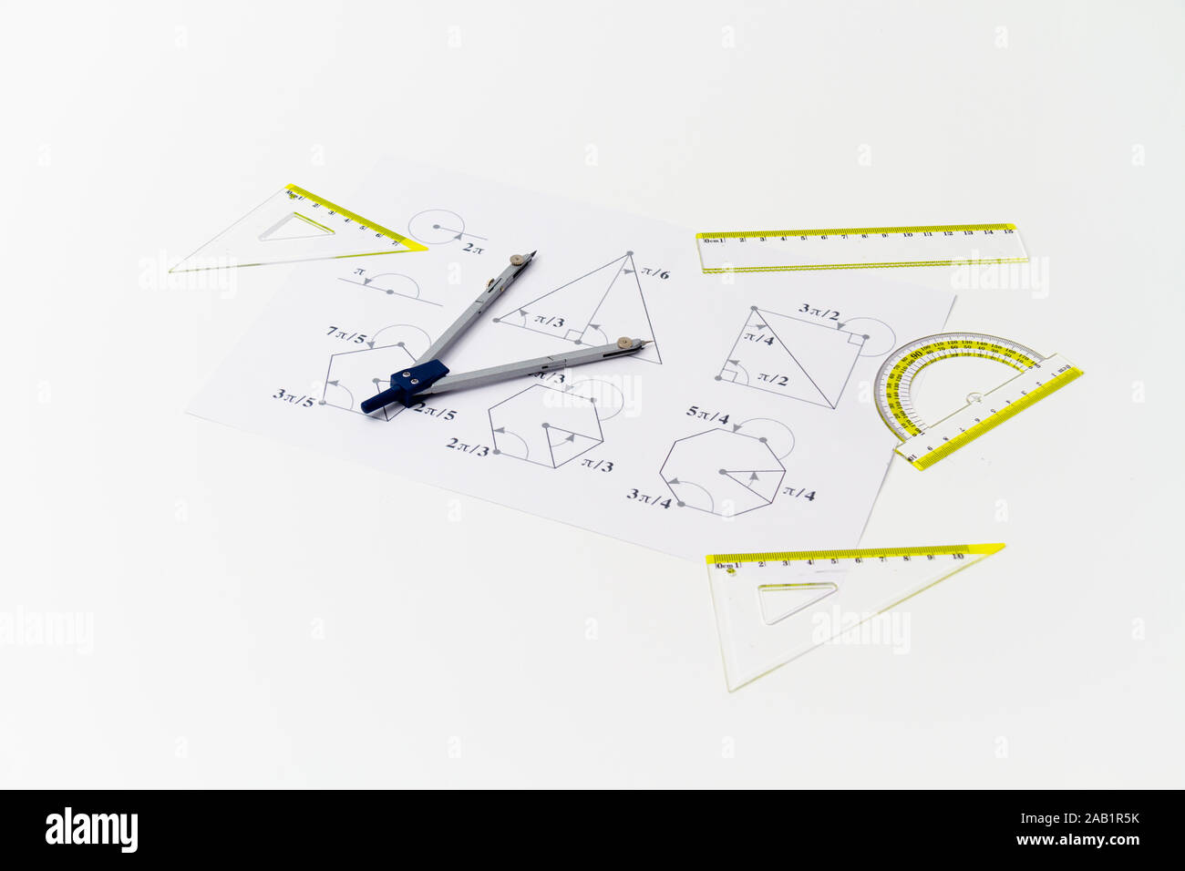 Outils de dessin avec boussole, les projets de construction Photo Stock ...