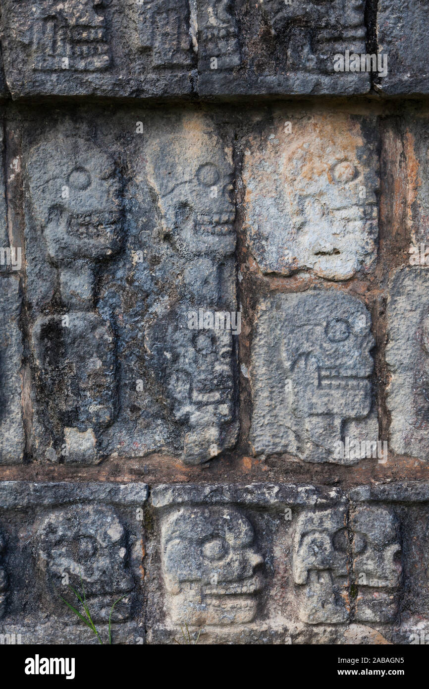 Aztec skull rack Banque de photographies et d’images à haute résolution ...