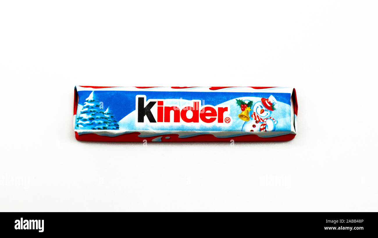 Kinder chocolate bars bar box Banque de photographies et d’images à ...