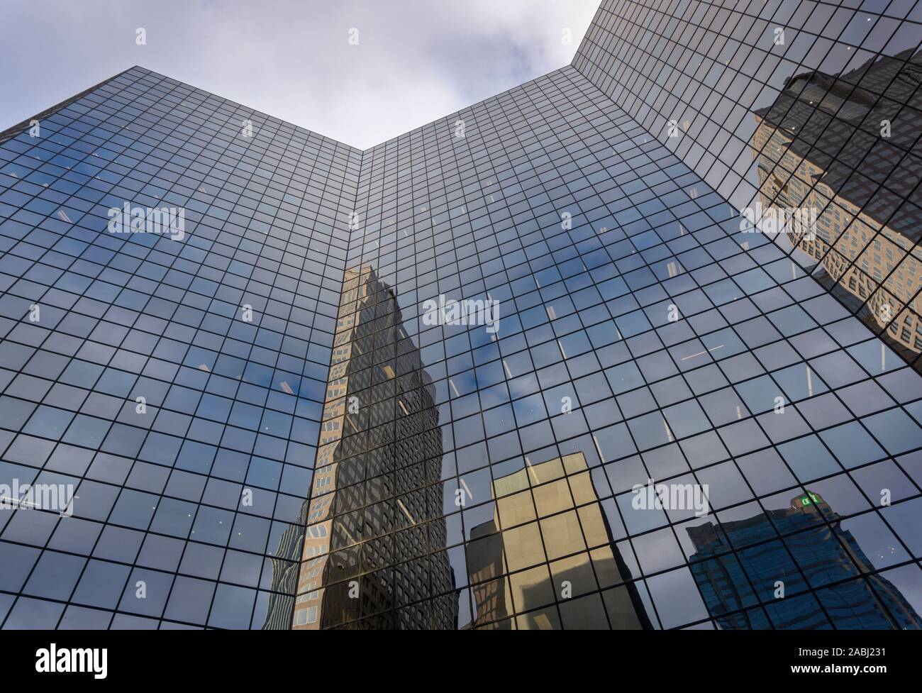 Canada square architecture moderne Banque de photographies et d’images ...