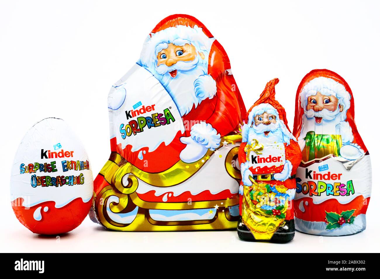 Les Œufs en chocolat Kinder Surprise sur le thème de Noël avec le Père ...