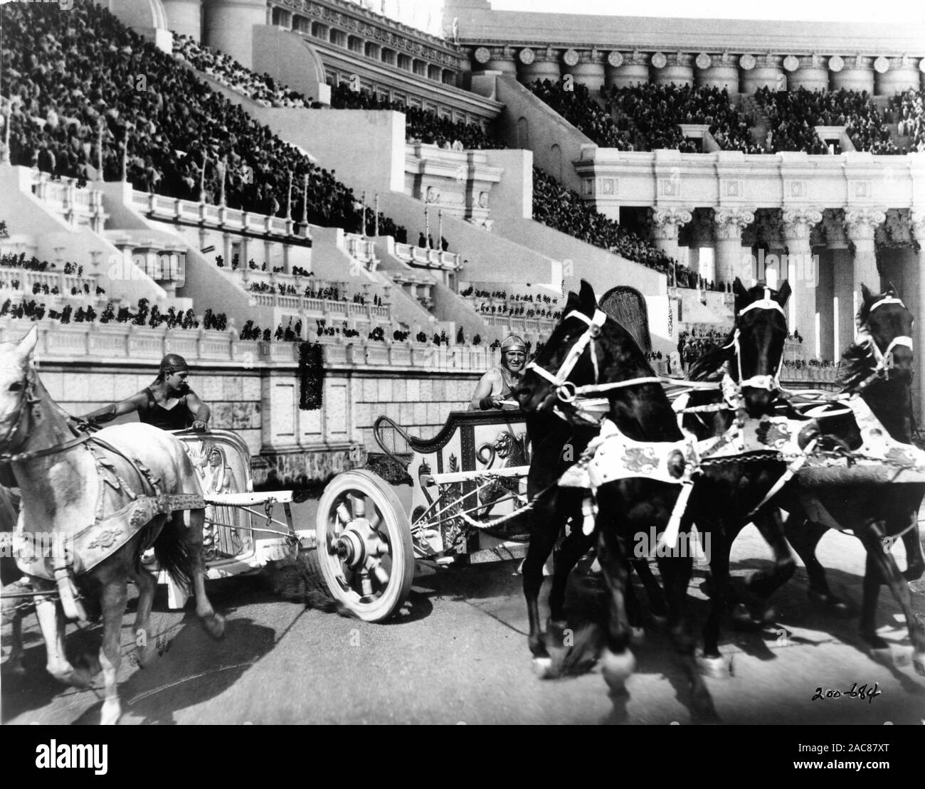 Course de chars dans la rome antique Banque d'images noir et blanc - Alamy