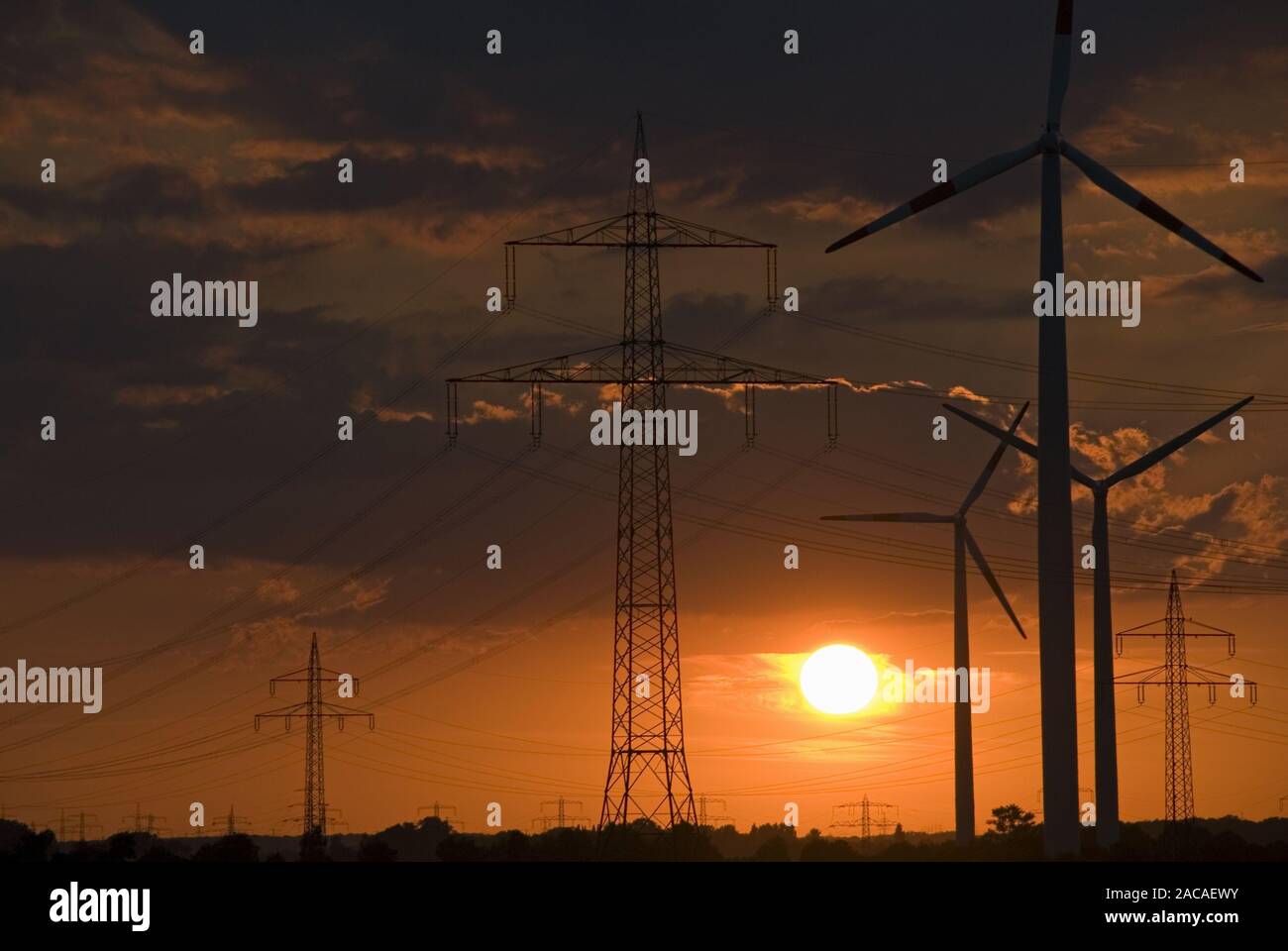Power pylons Banque de photographies et d’images à haute résolution - Alamy