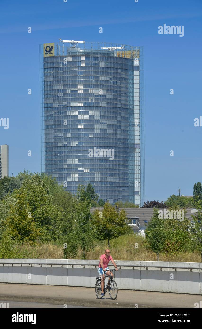 Deutsche post tower Banque de photographies et d’images à haute ...