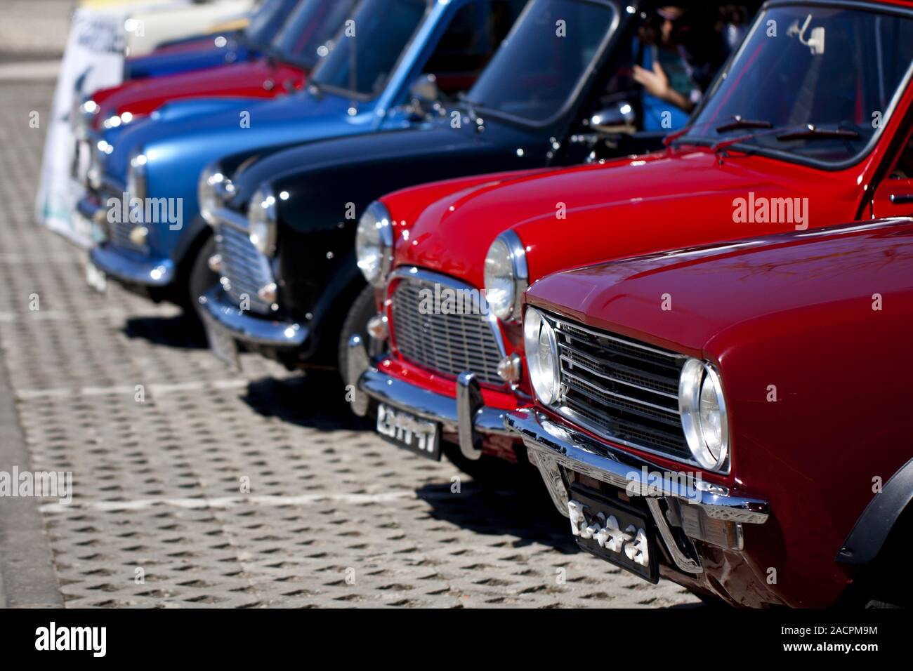 Mini voitures classiques Banque de photographies et d’images à haute résolution - Alamy