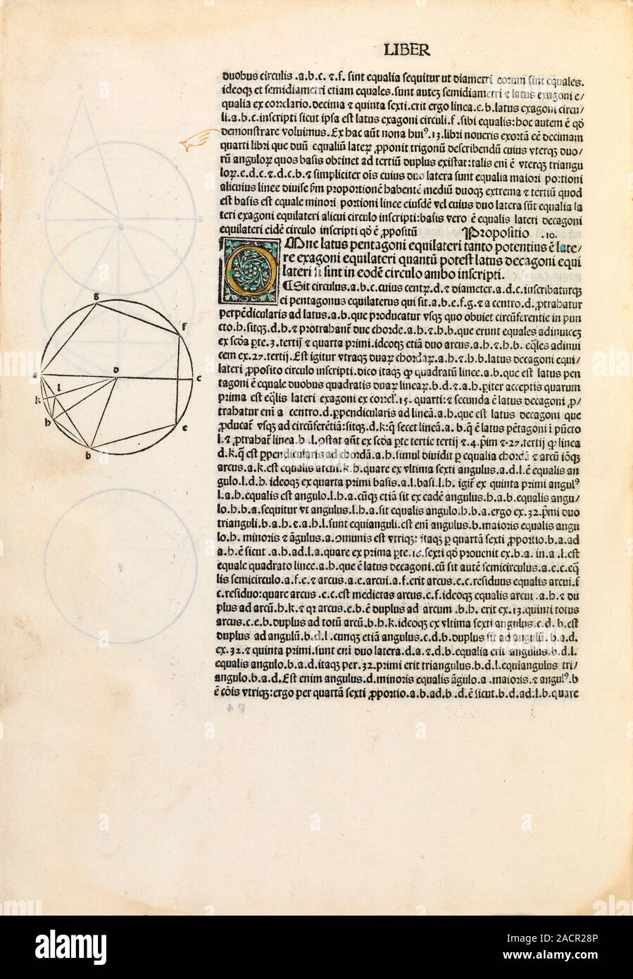 Éléments de géométrie d'Euclide. Page de livre avec texte latin et des diagrammes à partir de la ...