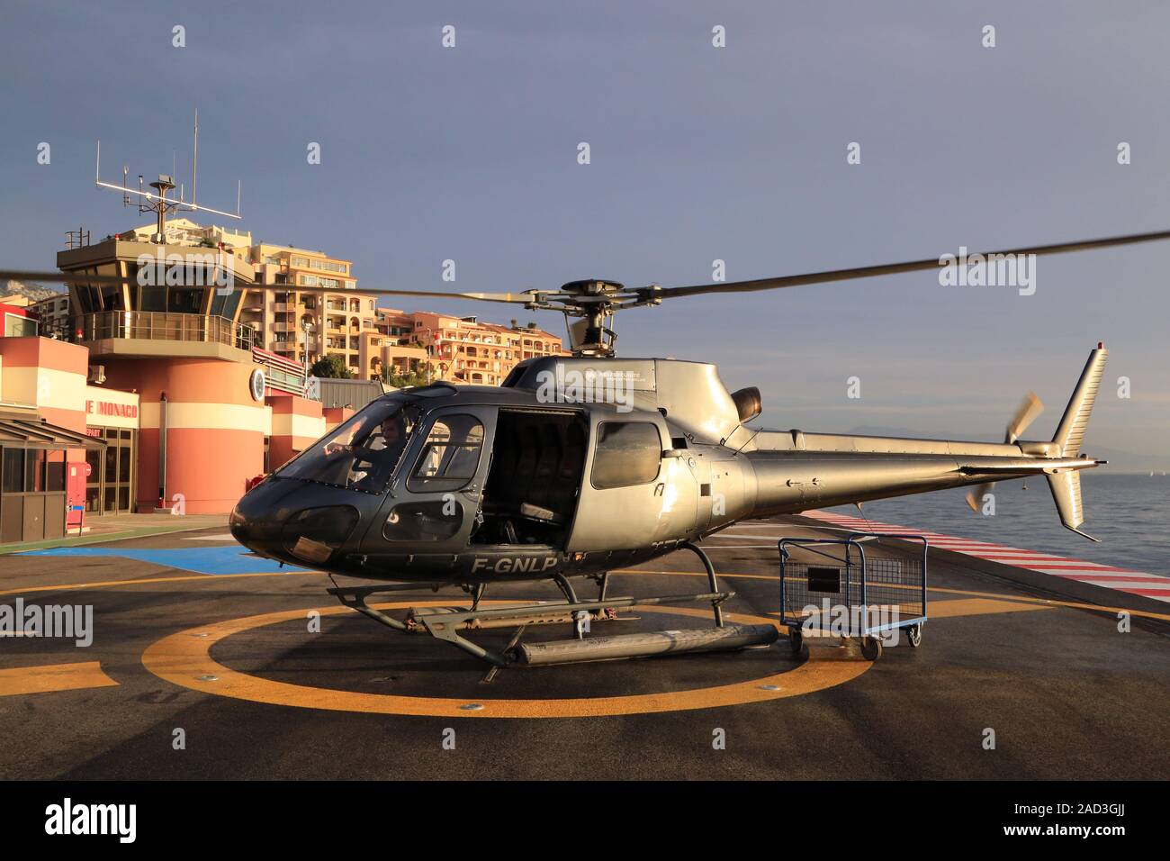 Eurocopter ecureuil Banque d'image et photos - Alamy