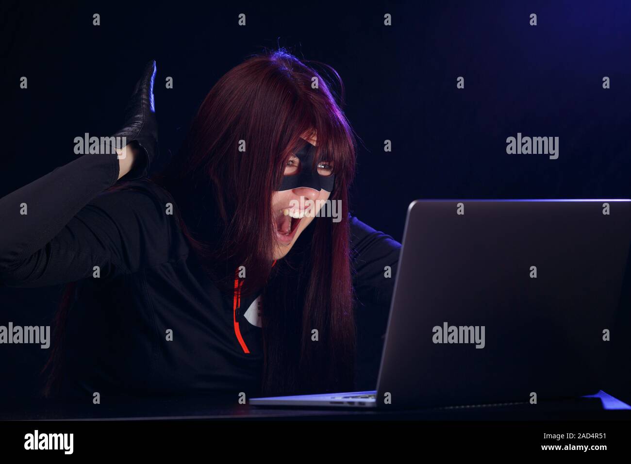 Fille voleur Banque de photographies et d’images à haute résolution - Alamy
