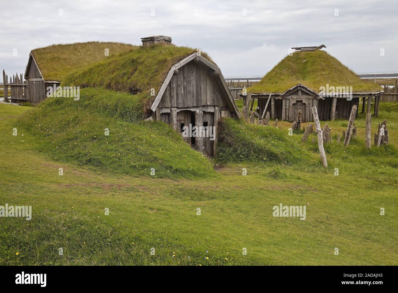 Viking sod house Banque de photographies et d’images à haute résolution ...