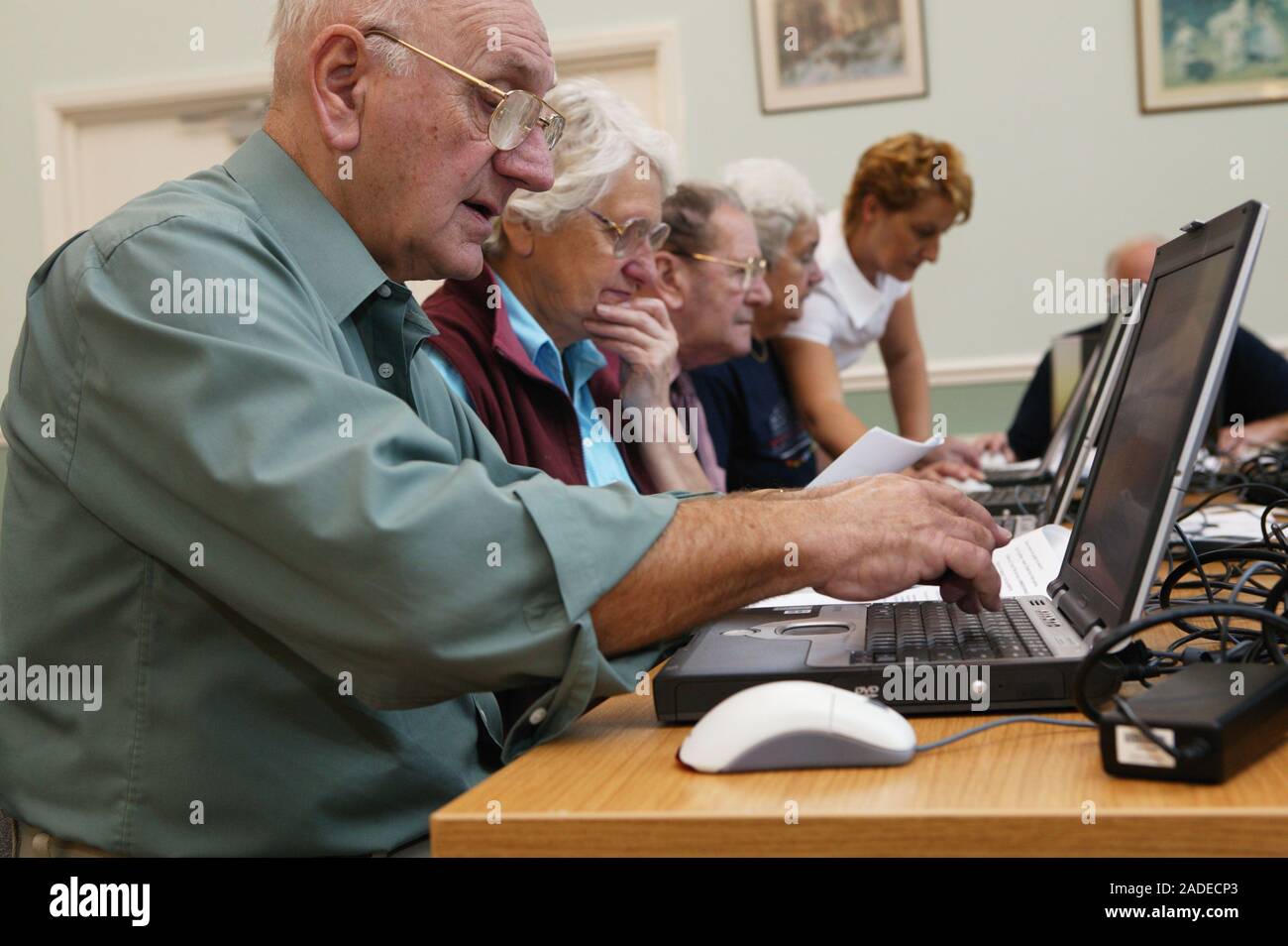 Une classe de formation en informatique pour les + de 60 ans, le Sybil ...