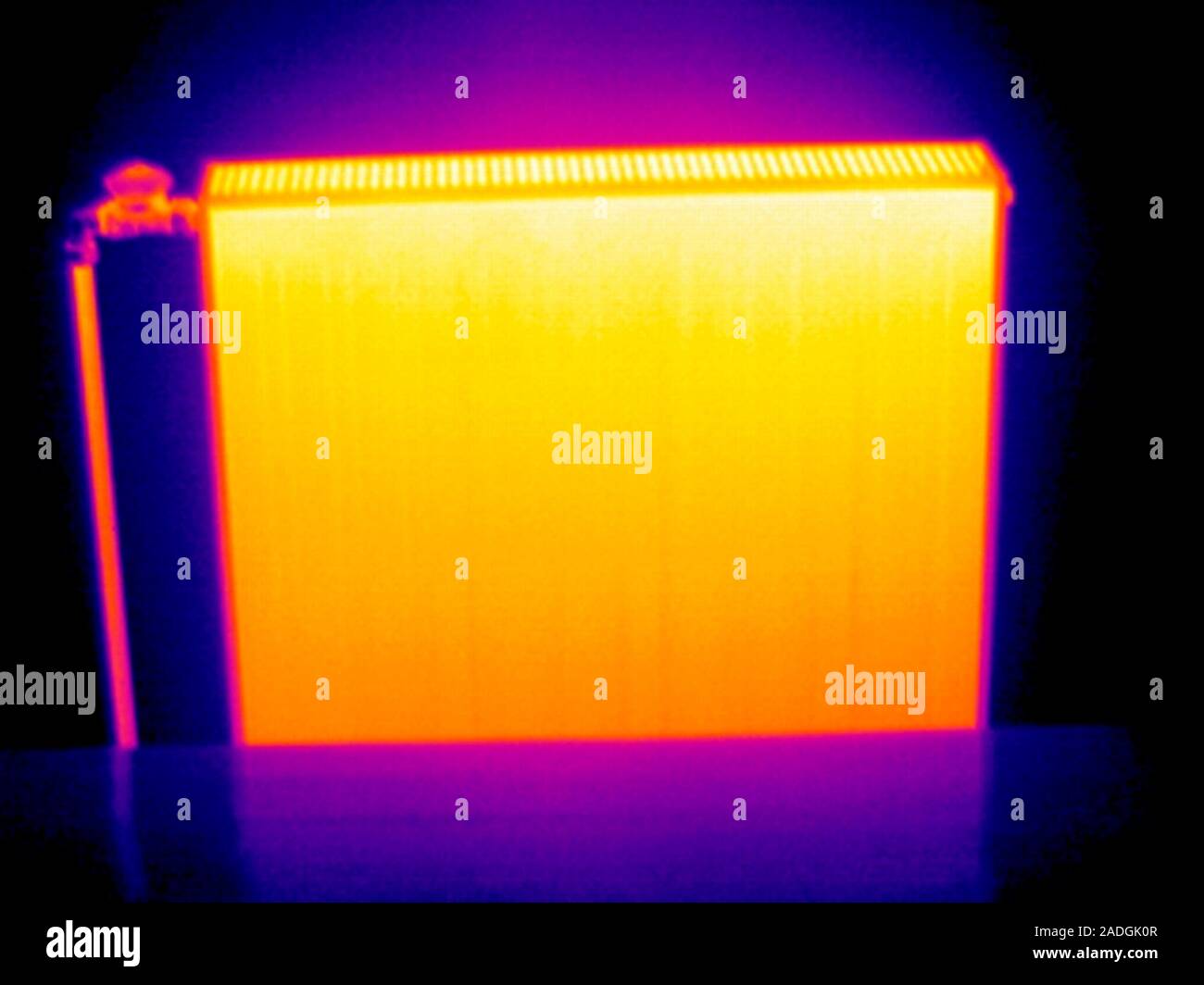 Radiateur, thermogramme. Un thermogramme montre la variation de la ...