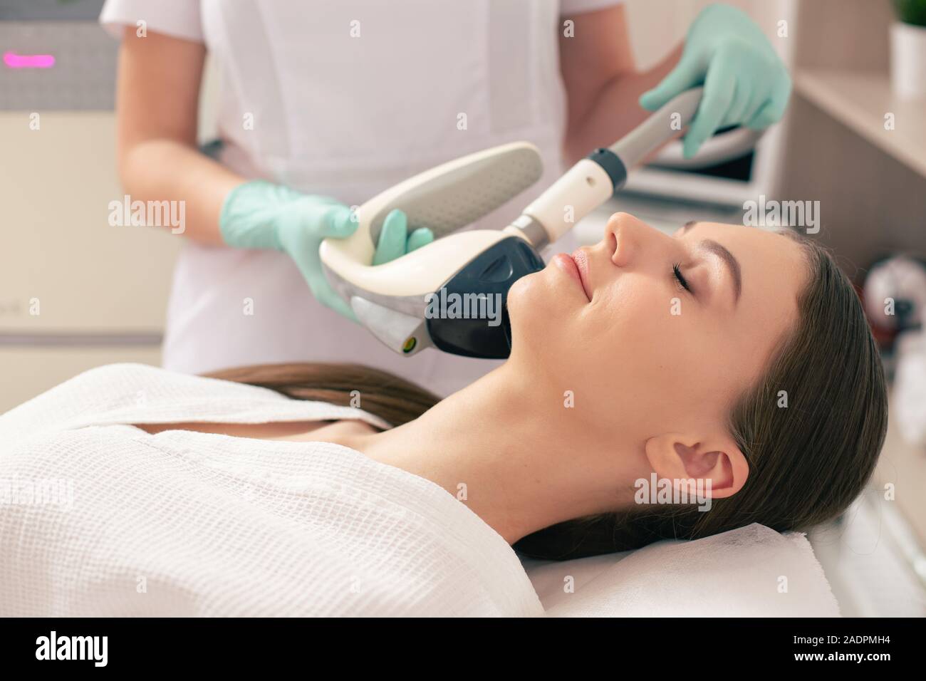 Procedimiento no invasivo Banque de photographies et d’images à haute ...