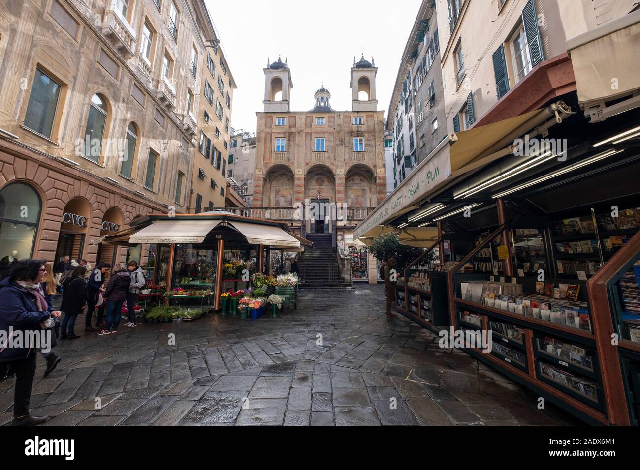 Piazza banchi genova Banque de photographies et d’images à haute ...
