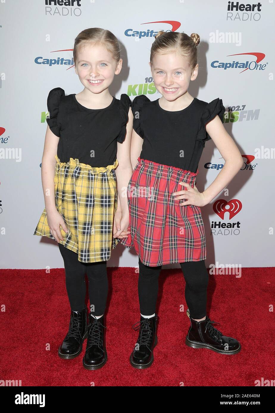 Mia allen and ella allen Banque de photographies et d’images à haute ...