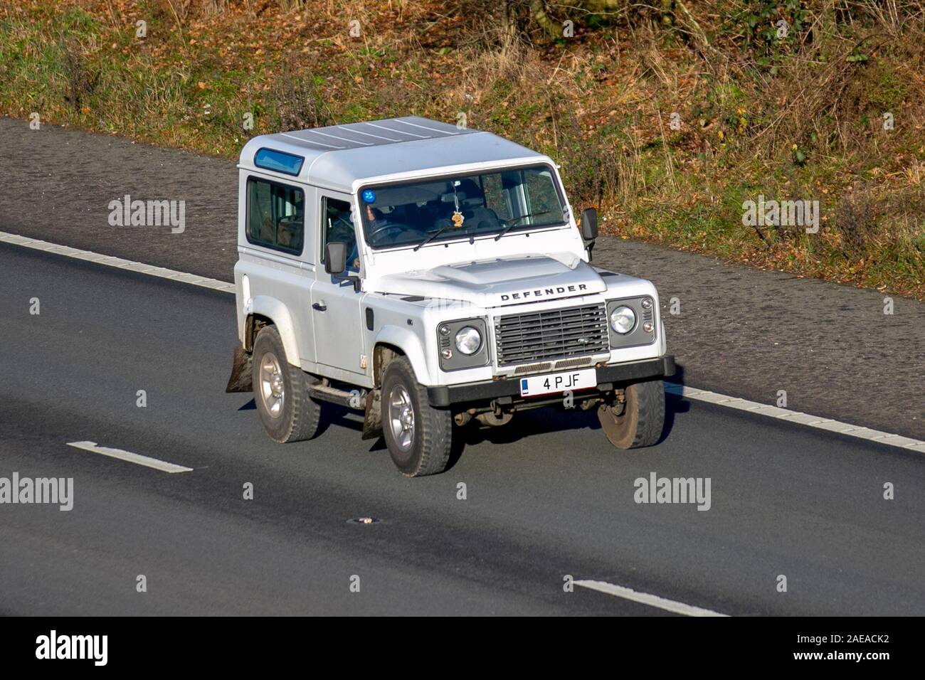 Land rover defender 90 xs td Banque de photographies et d’images à ...