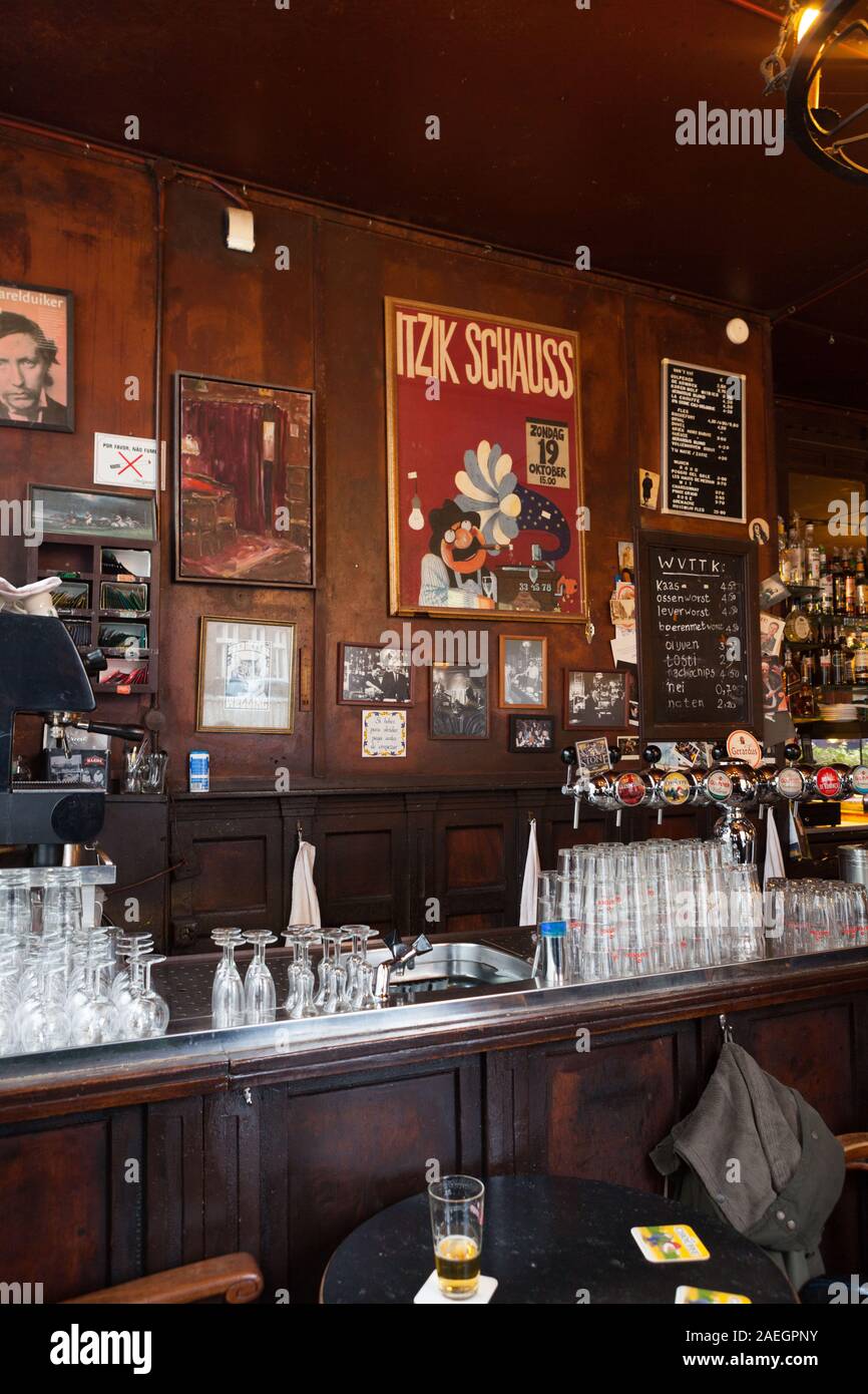 Dutch gin Banque de photographies et d’images à haute résolution - Alamy