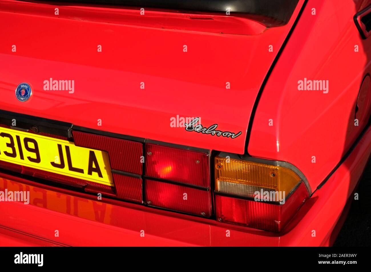 Saab 900 carlson rouge Banque de photographies et d’images à haute ...