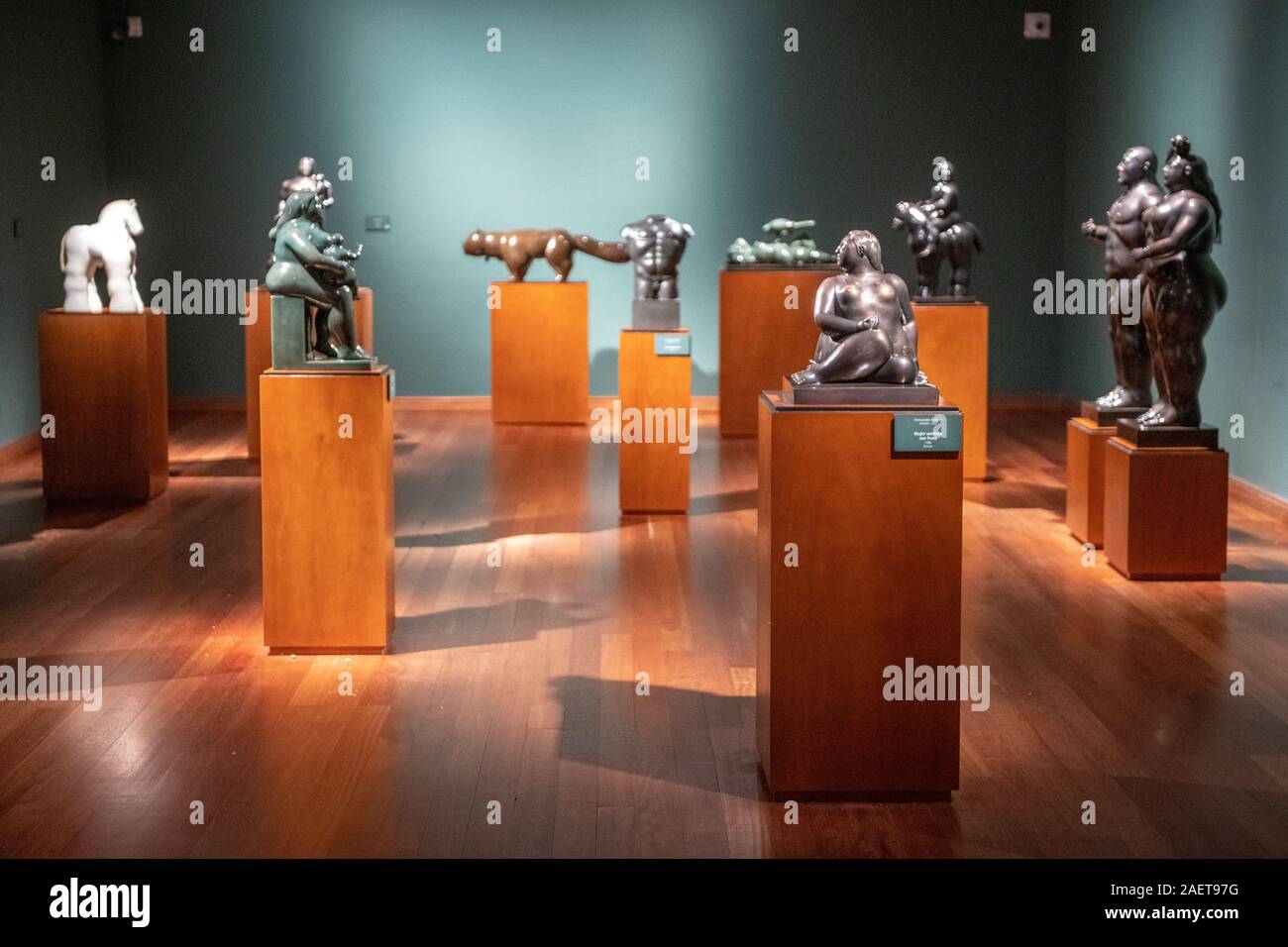 Sculptures de bronze fernando botero Banque de photographies et d ...