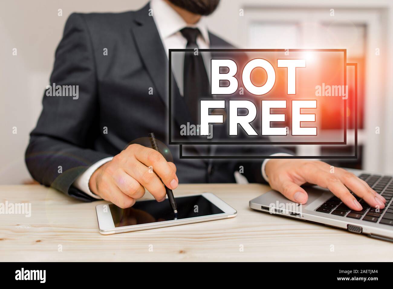 Écrit remarque montrant Bot gratuitement. Concept d'affaires pour un programme informatique qui ...