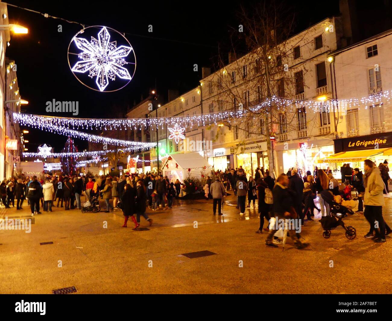 Niort centre ville Banque de photographies et d’images à haute ...