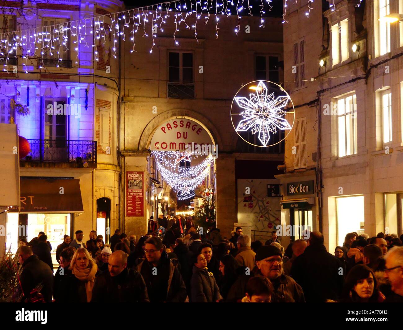 Niort centre ville Banque de photographies et d’images à haute ...