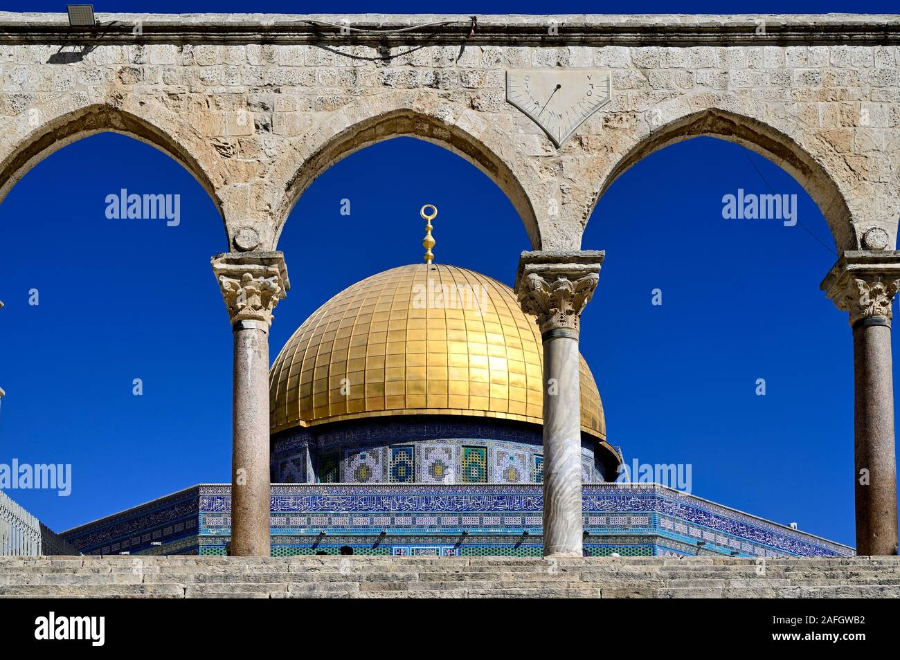 Façade De Temple Banque d'image et photos - Alamy