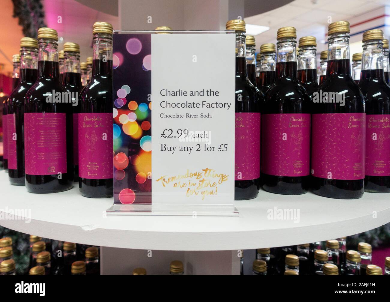 Charlie et la chocolaterie Banque de photographies et d’images à haute ...