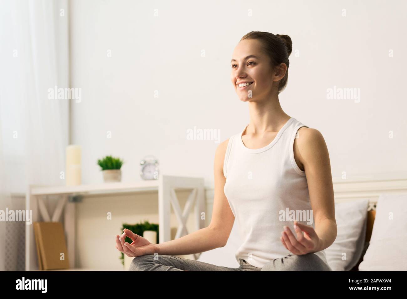 Position assise en tailleur Banque de photographies et d’images à haute ...