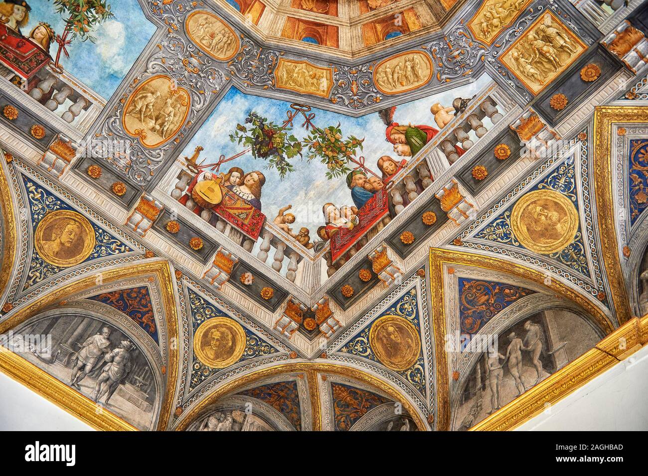 Trompe-l'œil de la renaissance des fresques au plafond,le Trésor ...
