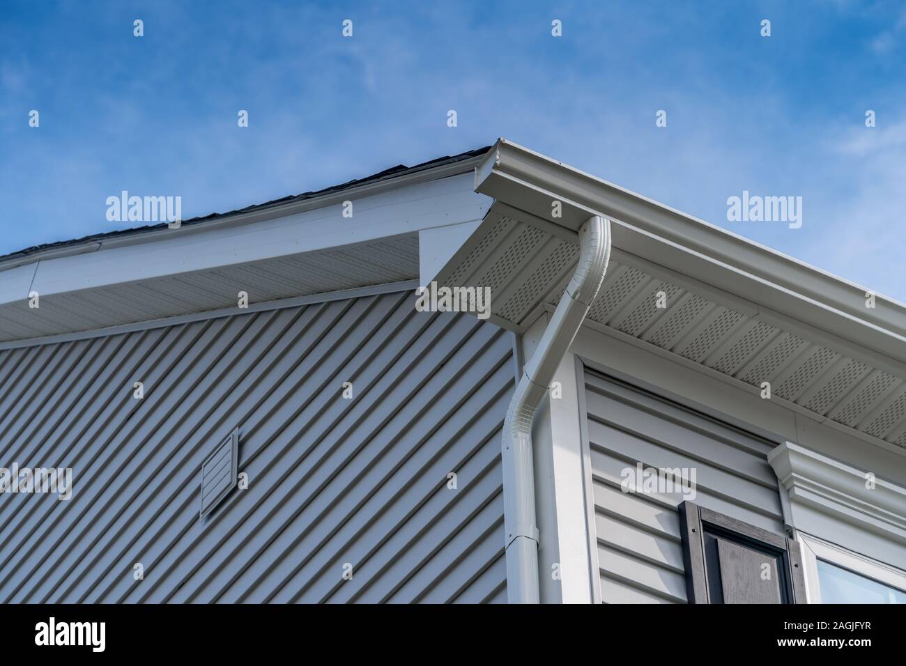 Bardeau d'asphalte bungalow Banque de photographies et d’images à haute ...