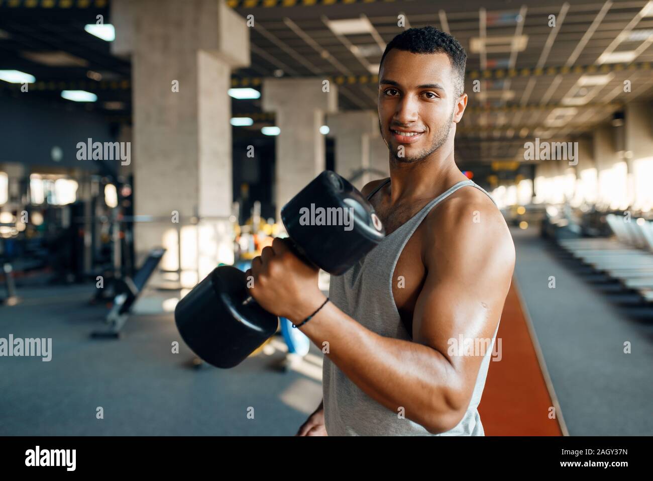 Muscle pose Banque de photographies et d’images à haute résolution - Alamy