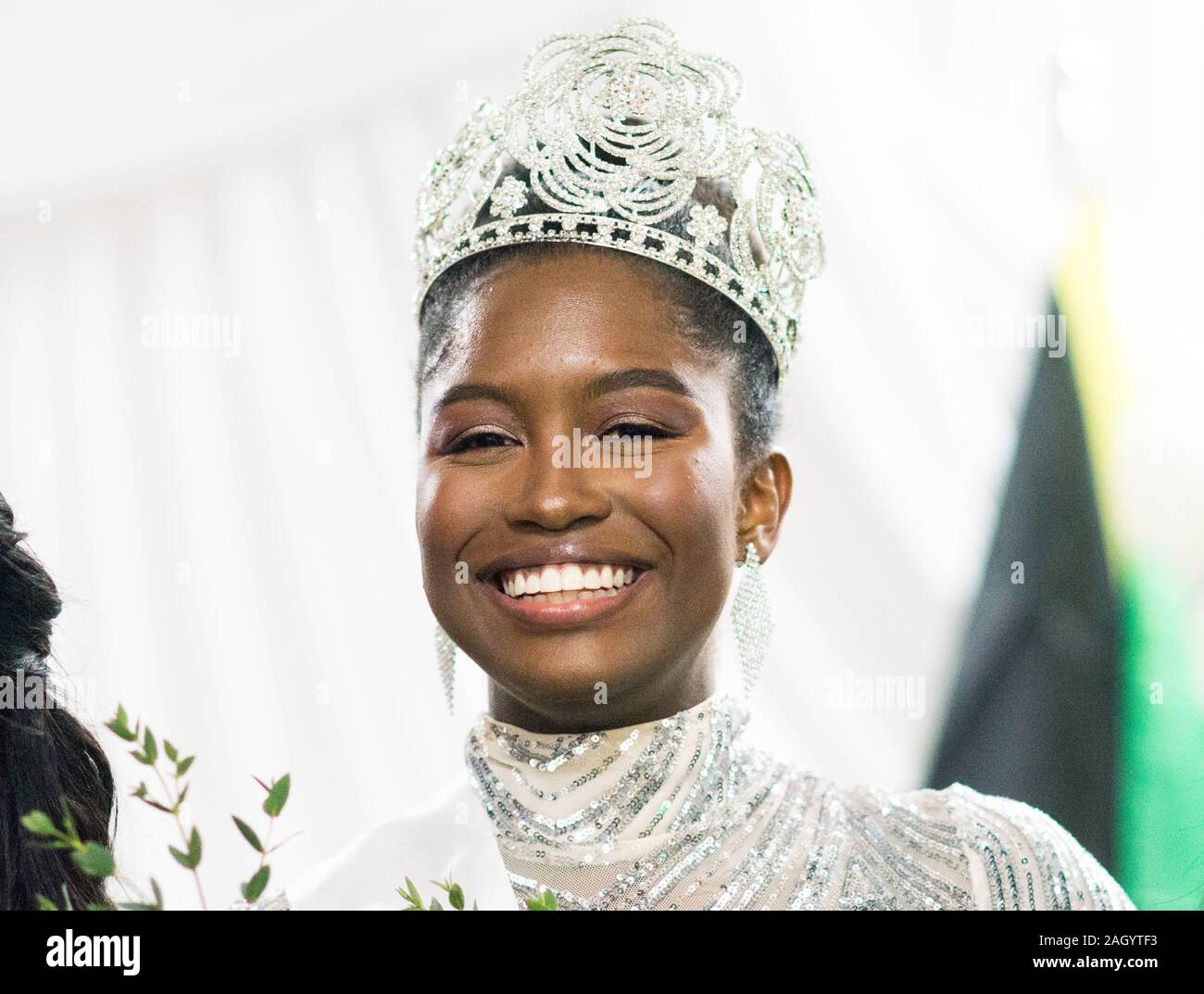 Femme dr lola ramocan Banque de photographies et d’images à haute ...