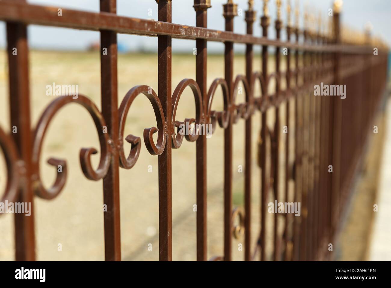 Clôture en fer forgé, clôture en fer forgé décoratif Photo Stock - Alamy
