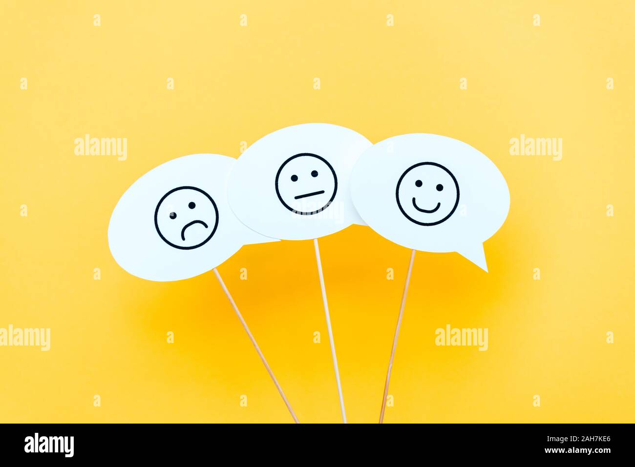 Smiley insatisfait Banque de photographies et d’images à haute ...