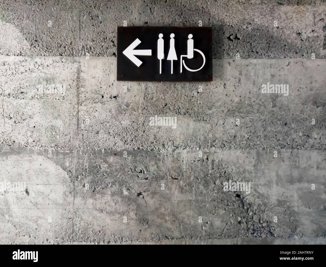 Signalisation De Toilettes Pour Hommes Banque d'image et photos - Alamy