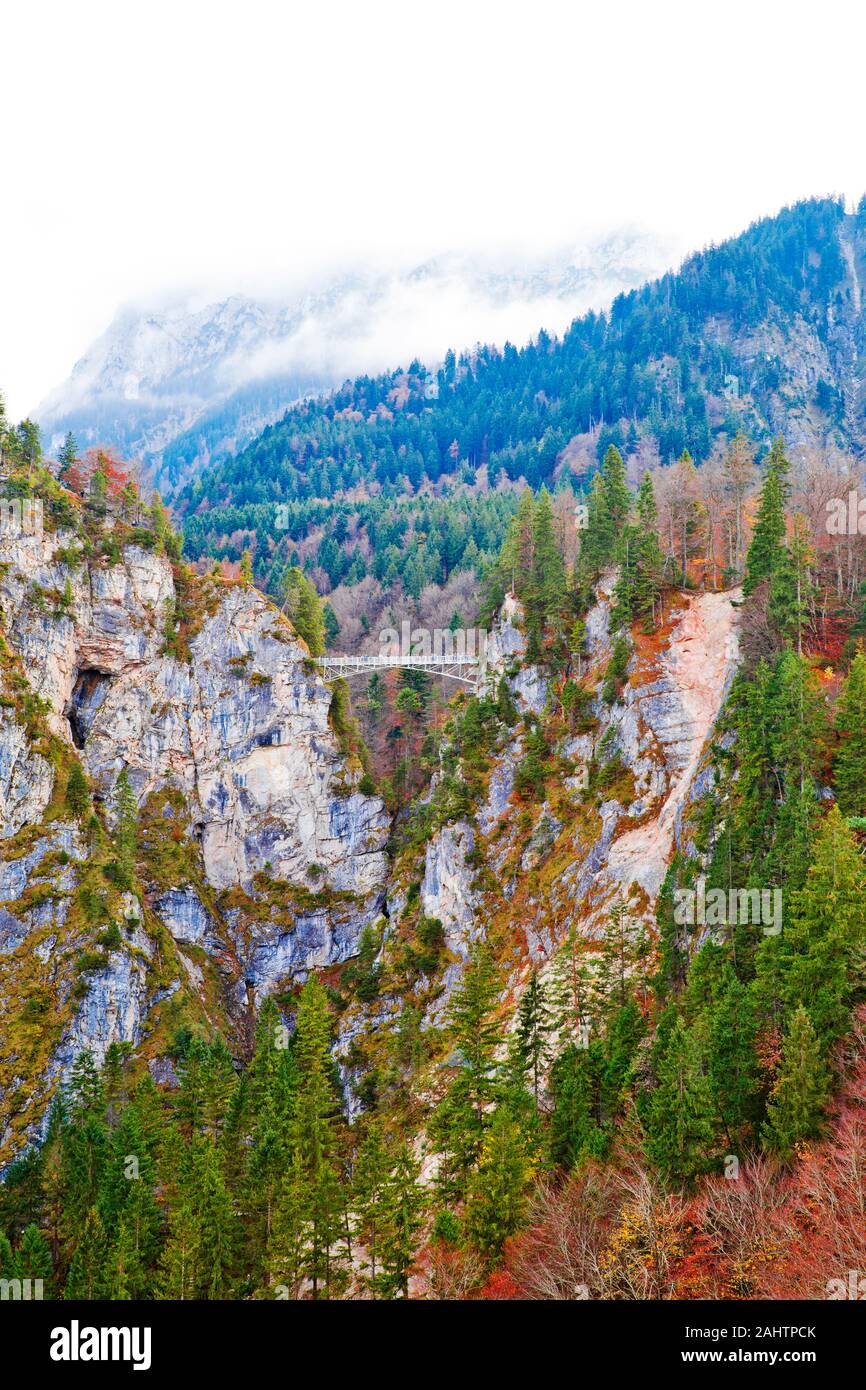 Pont enjambant le Marienbrucke Pollat sur une gorge spectaculaire ...