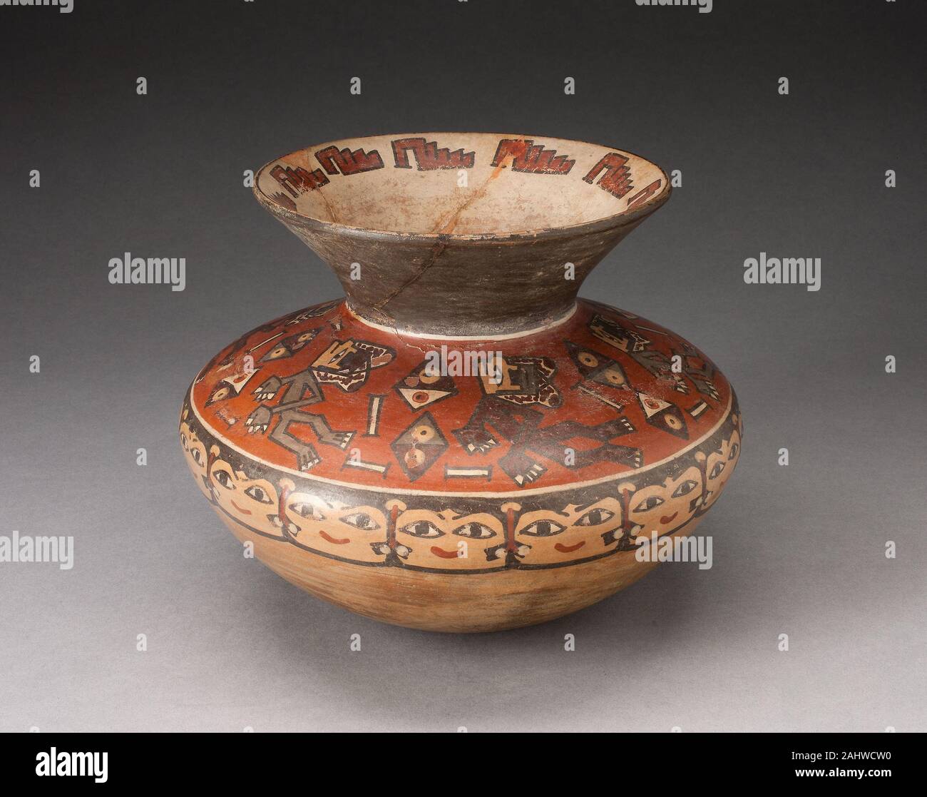 Nazca. Pot avec col étroit et bord arrondi les chiffres de Depicing ...