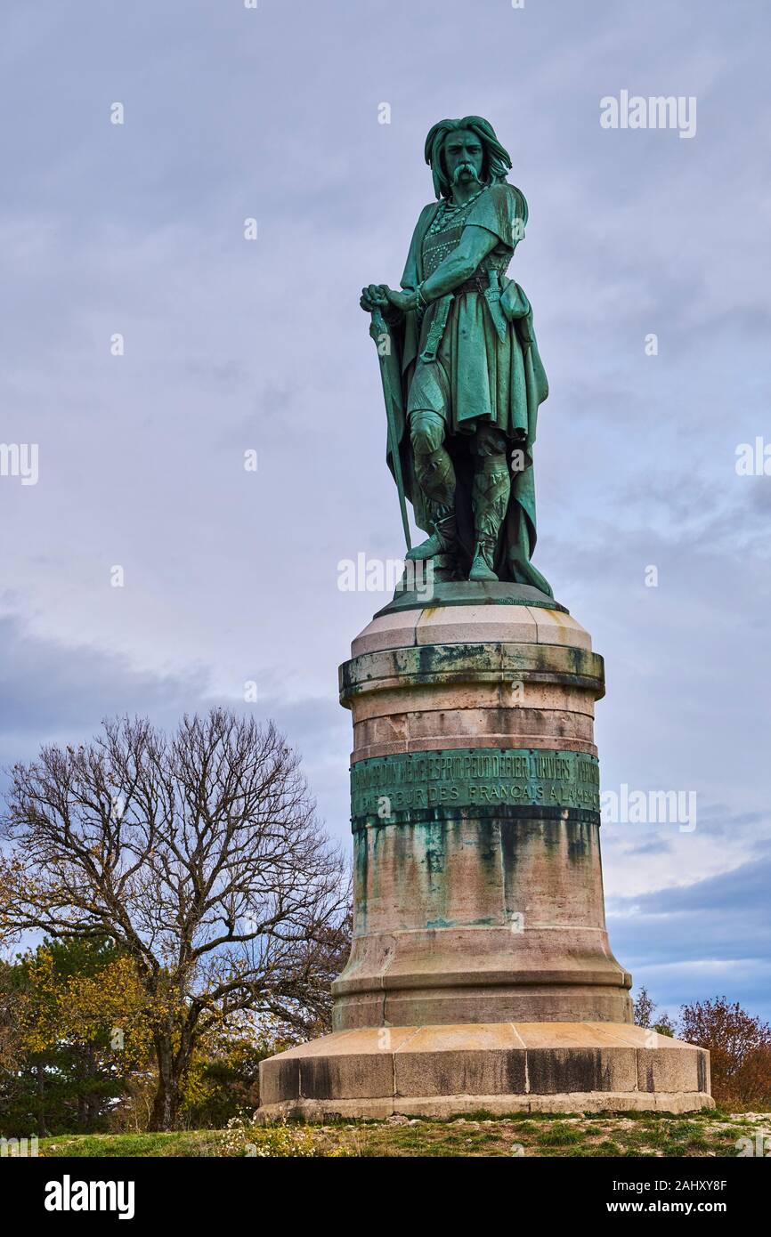 Statue de vercingetorix Banque de photographies et d’images à haute ...