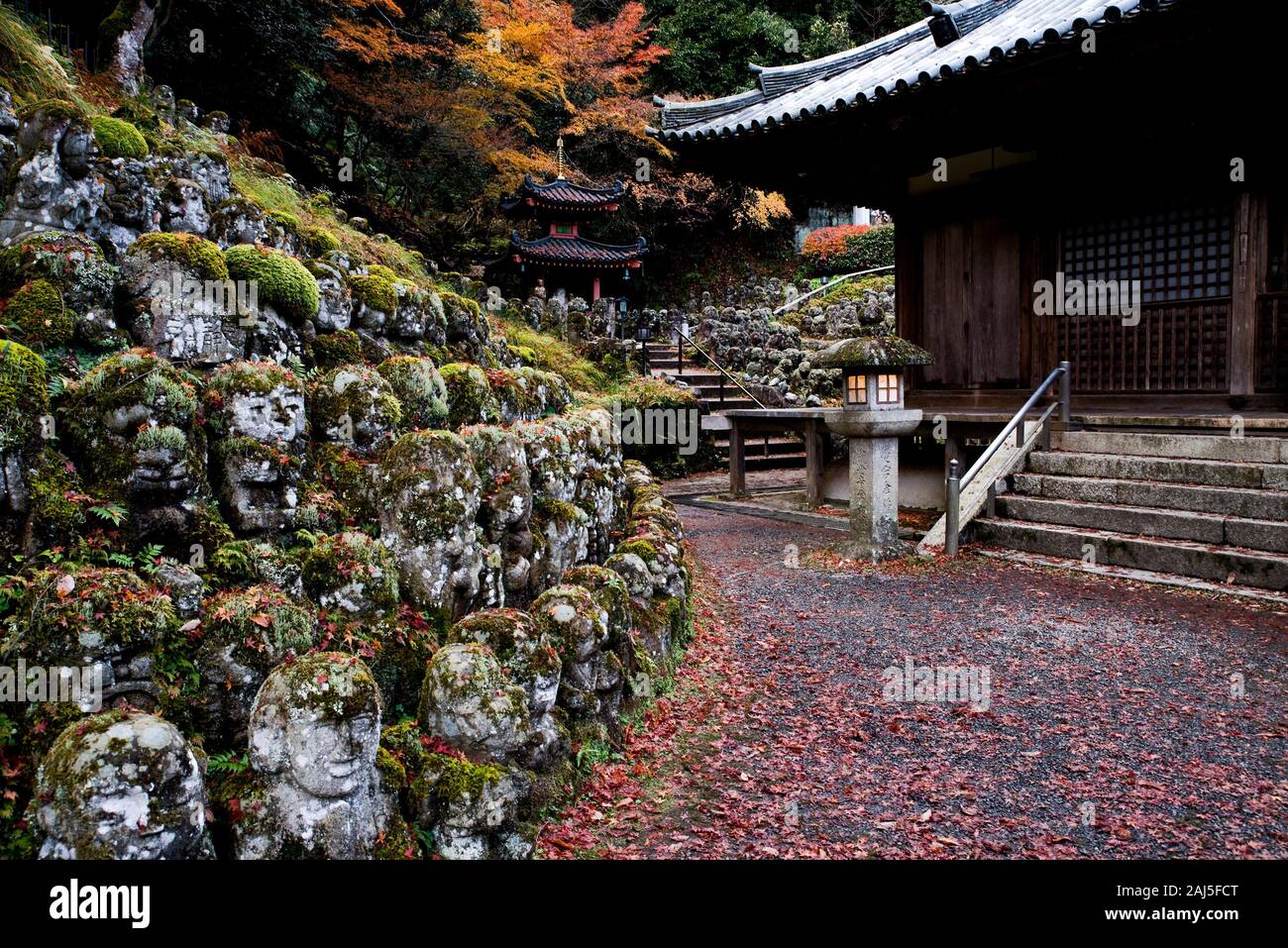 Nenbutsu ji Banque de photographies et d’images à haute résolution - Alamy