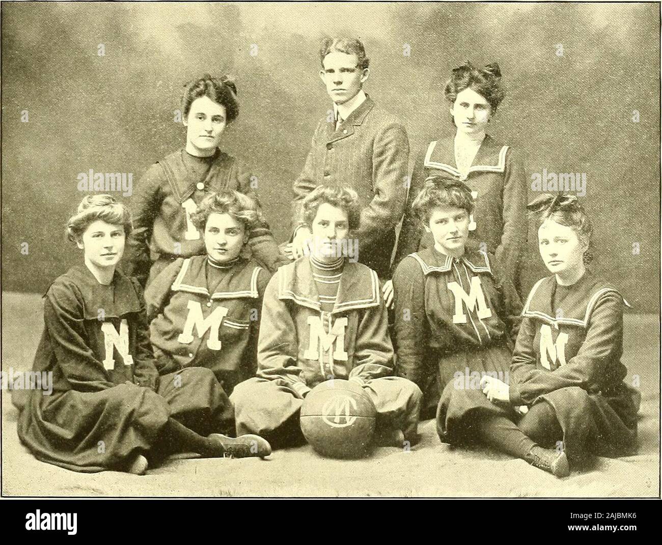 Ravelings . Les garçons BASKET BALL TIC00. Basket filles. Charles K ...