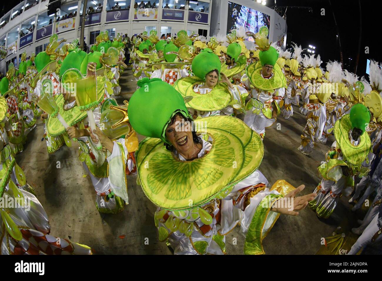 Rio de Janeiro, le 9 février 2018. Défilé des Écoles de Samba du groupe ...